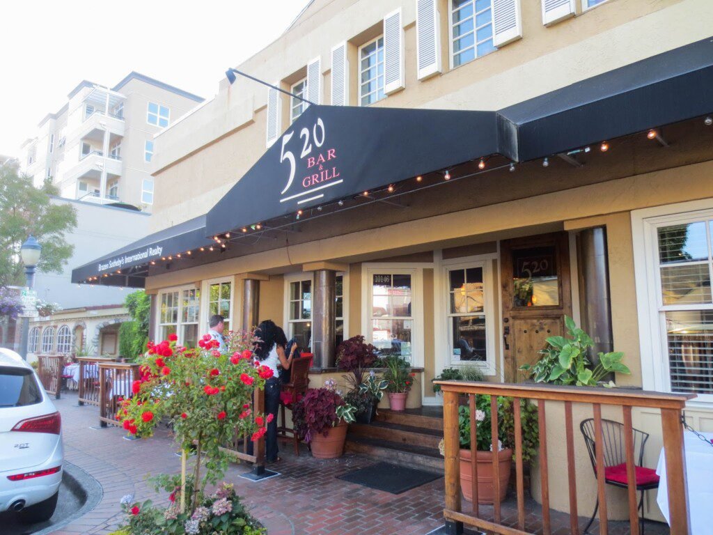 520 Bar & Grill - 29 Nights